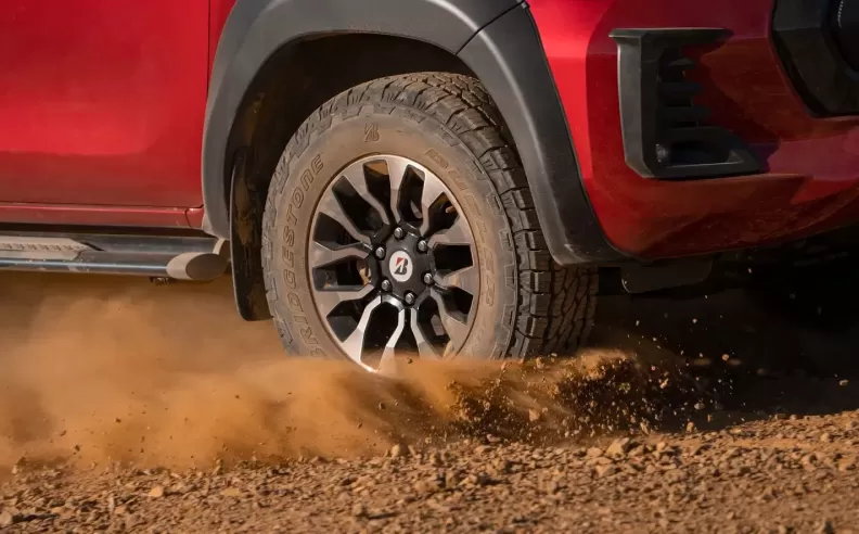 The New Bridgestone Dueler All-Terrain A/T002
